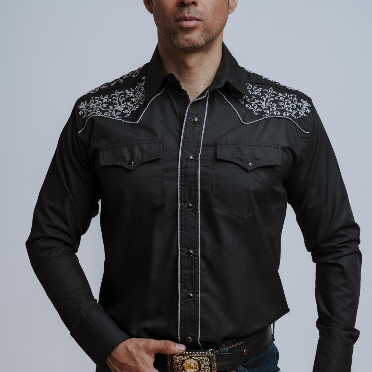 Camisa Wild Bull Bord Negra Plat 069 - Very Vaquero